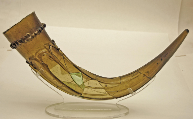 Anglo-Saxon drinking horn slideshow – Land of the Fanns